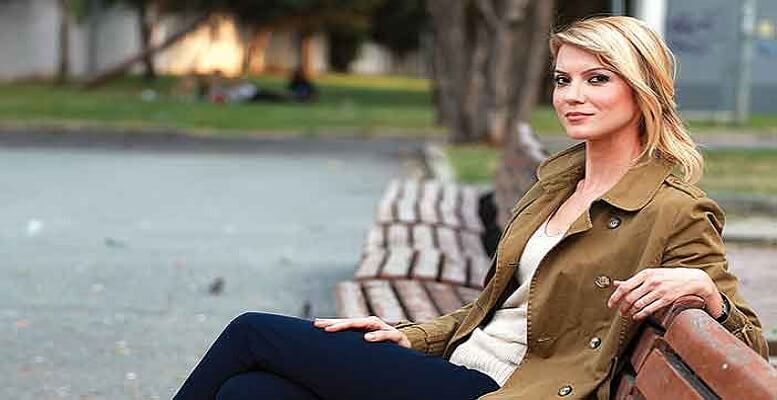 Pelin Çift Kimdir? - Magazin Haberleri