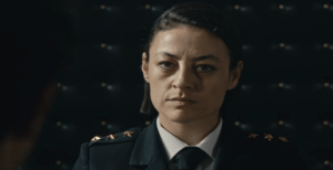 Avlu Dizisinin Zerrin'inden Direk Dansı! - Magazin Haberleri