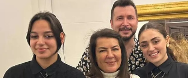 Dilan Çıtak Kız Kardeşi Esila Çıtak 'ı İlk Kez Görücüye Çıkardı ...