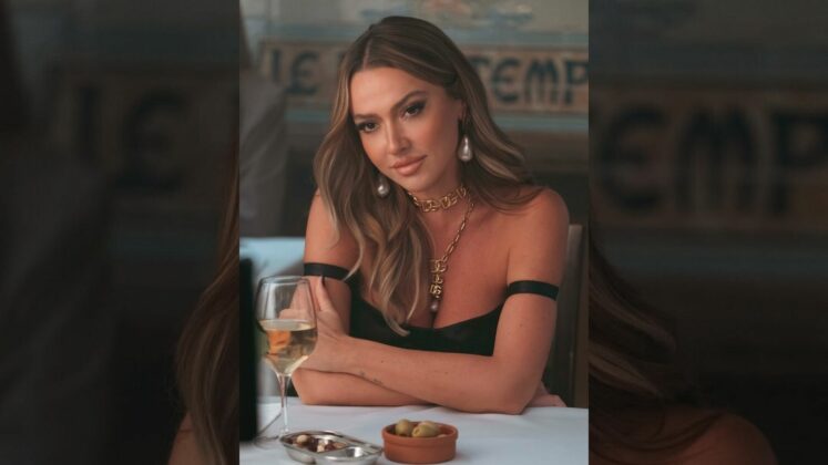 Hadise’den Sinan Akçıl’a Olay Gönderme - Magazinhaberleri.com